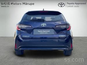 Blue Toyota Corolla 2022 in Riga, with an engine capacity of 1.80 L and mileage of 64 thousand km for 20990 €, photo 5 on AUTOMOTO.COM.LV