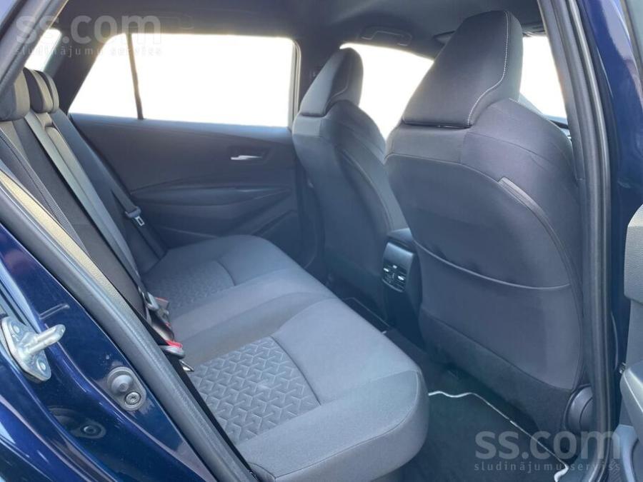 Blue Toyota Corolla 2022 in Riga, with an engine capacity of 1.80 L and mileage of 64 thousand km for 20990 €, photo 8 on AUTOMOTO.COM.LV