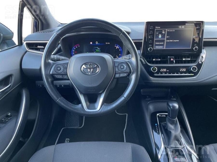 Blue Toyota Corolla 2022 in Riga, with an engine capacity of 1.80 L and mileage of 64 thousand km for 20990 €, photo 10 on AUTOMOTO.COM.LV