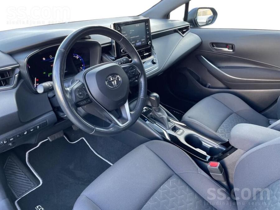 Blue Toyota Corolla 2022 in Riga, with an engine capacity of 1.80 L and mileage of 64 thousand km for 20990 €, photo 12 on AUTOMOTO.COM.LV