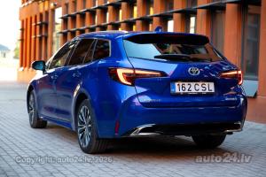 Blue Toyota Corolla 2023 in Tallinn, with an engine capacity of 1.80 L and mileage of 65 thousand km for 23900 €, photo 7 on AUTOMOTO.COM.LV