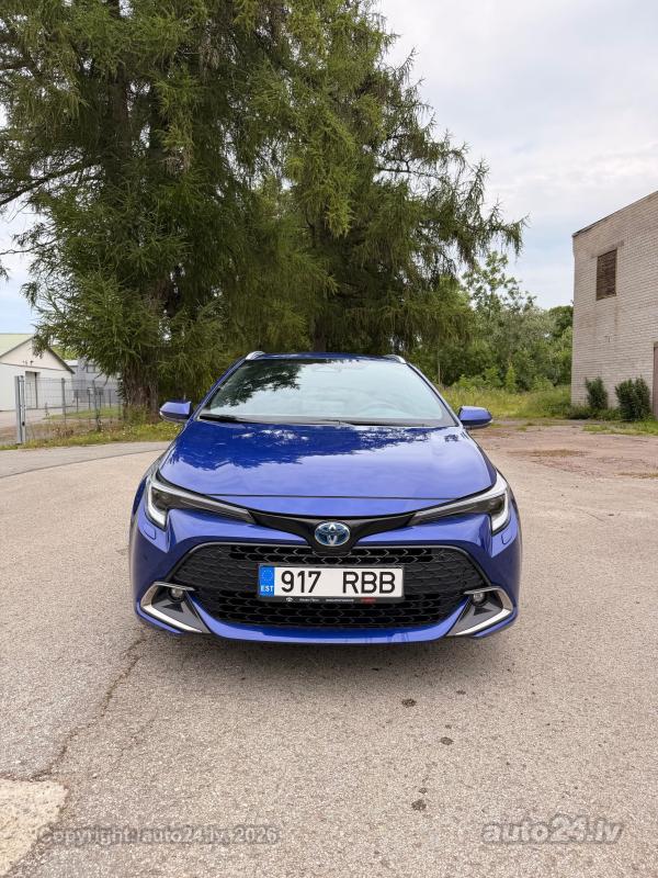 Blue Toyota Corolla 2023 in Tallinn, with an engine capacity of 1.80 L and mileage of 41 thousand km for 23990 €, photo 2 on AUTOMOTO.COM.LV