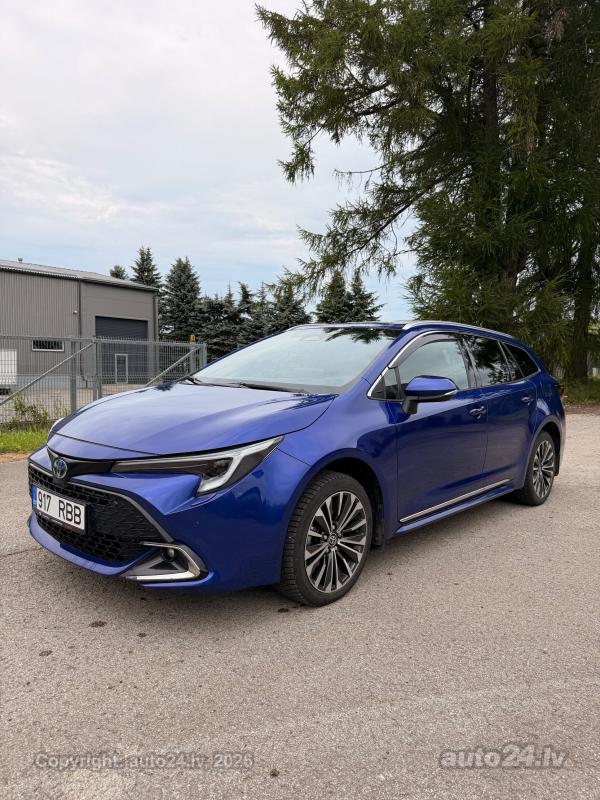Blue Toyota Corolla 2023 in Tallinn, with an engine capacity of 1.80 L and mileage of 41 thousand km for 23990 €, photo 3 on AUTOMOTO.COM.LV