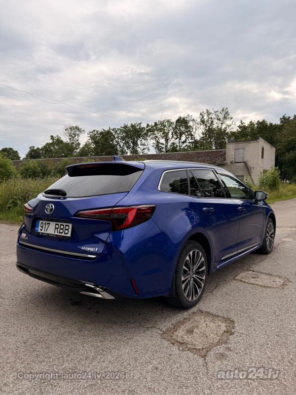 Blue Toyota Corolla 2023 in Tallinn, with an engine capacity of 1.80 L and mileage of 41 thousand km for 23990 €, photo 6 on AUTOMOTO.COM.LV