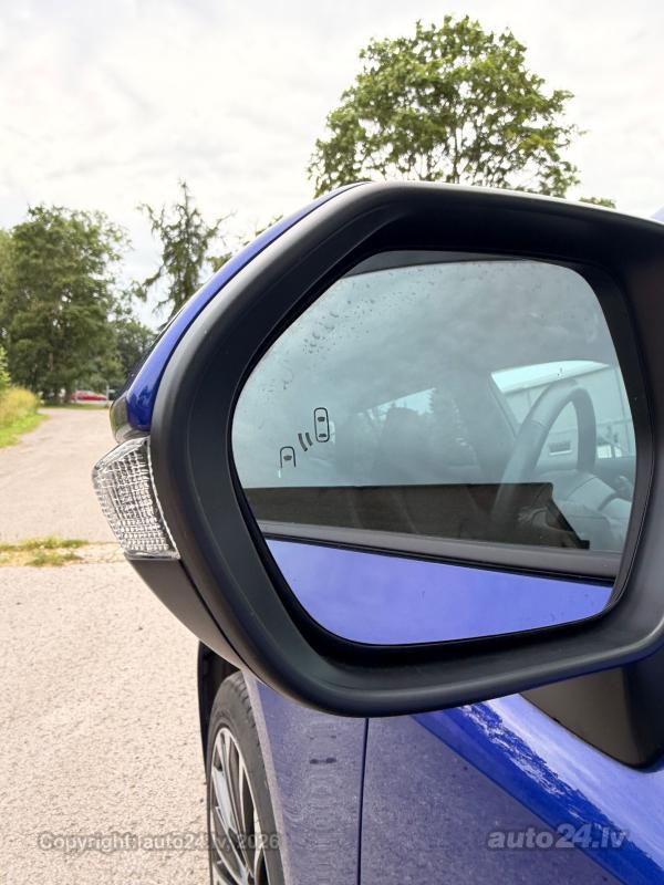 Blue Toyota Corolla 2023 in Tallinn, with an engine capacity of 1.80 L and mileage of 41 thousand km for 23990 €, photo 9 on AUTOMOTO.COM.LV
