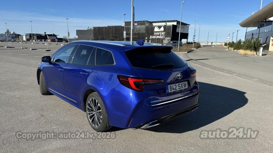 Blue Toyota Corolla 2024 in Tallinn, with an engine capacity of 1.70 L and mileage of 27 thousand km for 24980 €, photo 6 on AUTOMOTO.COM.LV