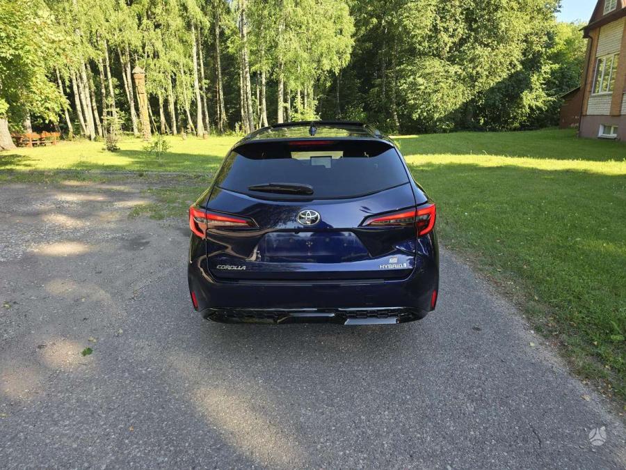 Blue Toyota Corolla 2024 in Prienai, with an engine capacity of 2.00 L and mileage of 142 thousand km for 21500 €, photo 8 on AUTOMOTO.COM.LV