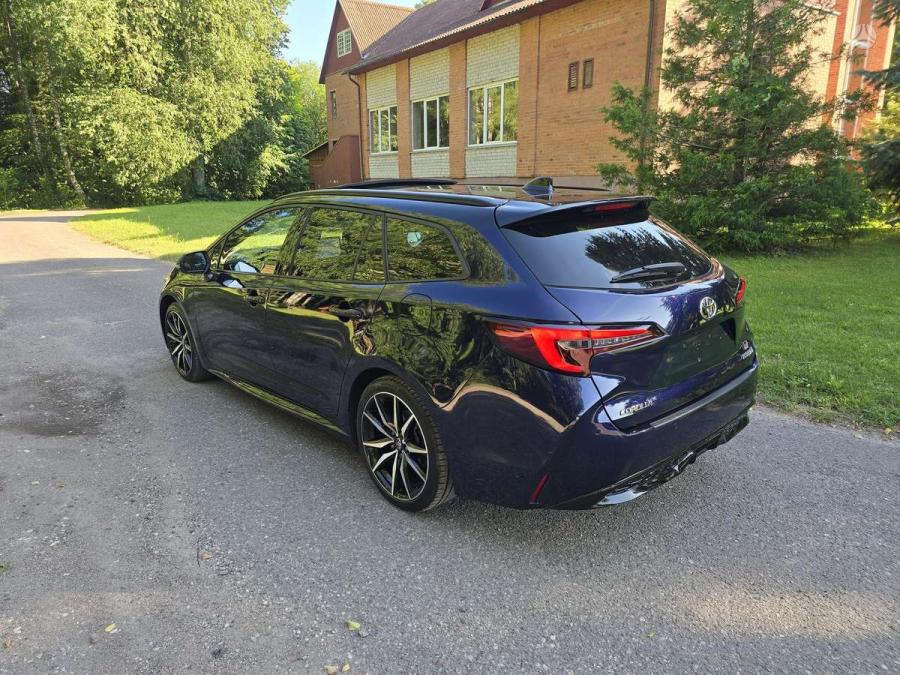 Blue Toyota Corolla 2024 in Prienai, with an engine capacity of 2.00 L and mileage of 142 thousand km for 21500 €, photo 9 on AUTOMOTO.COM.LV