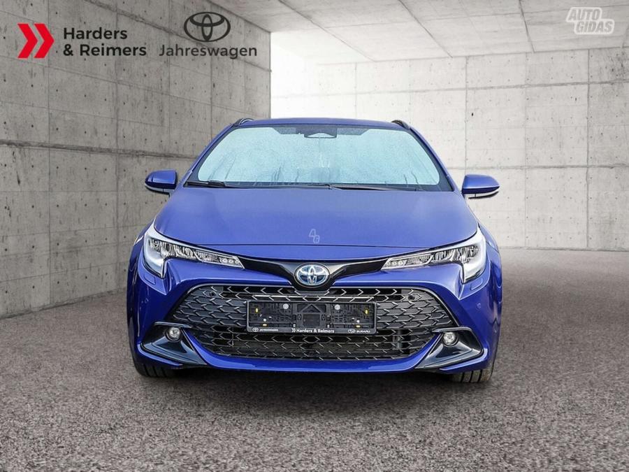 Zils Toyota Corolla 2025 Kauņa, ar dzinēja tilpumu 1.80 L un nobraukumu 15 tūkst. km par 31031 €, foto 2 vietnē AUTOMOTO.COM.LV