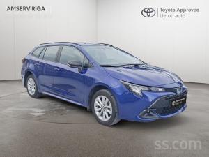 Blue Toyota Corolla 2025 in Riga, with an engine capacity of 1.80 L and mileage of 28 thousand km for 23900 €, photo 4 on AUTOMOTO.COM.LV