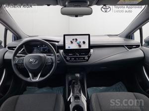 Blue Toyota Corolla 2025 in Riga, with an engine capacity of 1.80 L and mileage of 28 thousand km for 23900 €, photo 10 on AUTOMOTO.COM.LV