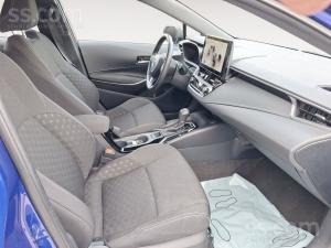 Blue Toyota Corolla 2025 in Riga, with an engine capacity of 1.80 L and mileage of 28 thousand km for 23900 €, photo 13 on AUTOMOTO.COM.LV
