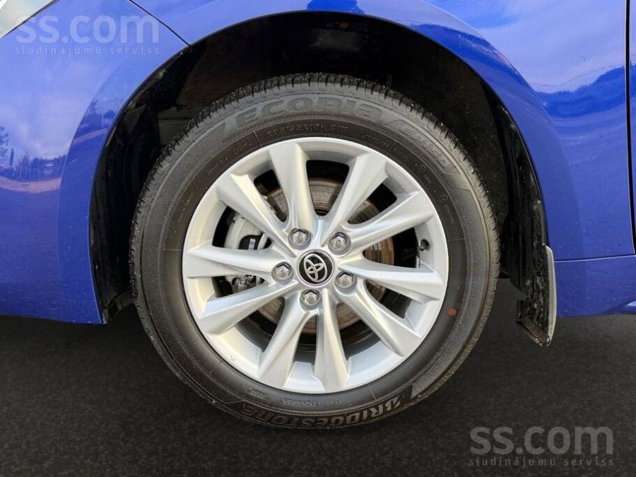Zils Toyota Corolla 2025 Rīga, ar dzinēja tilpumu 1.80 L un nobraukumu 28 tūkst. km par 23900 €, foto 16 vietnē AUTOMOTO.COM.LV