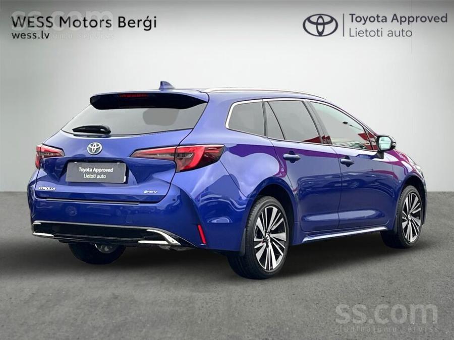 Blue Toyota Corolla 2026 in Riga, with an engine capacity of 1.80 L and mileage of 10 thousand km for 29990 €, photo 3 on AUTOMOTO.COM.LV