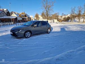 Brown Toyota Corolla 2019 in Ukmerge, with an engine capacity of 1.99 L and mileage of 119 thousand km for 15700 €, photo 3 on AUTOMOTO.COM.LV