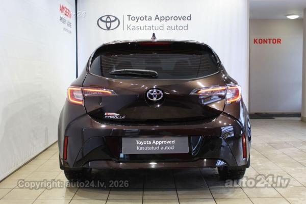Brūns Toyota Corolla 2019 Tallina, ar dzinēja tilpumu 1.20 L un nobraukumu 85 tūkst. km par 12490 €, foto 4 vietnē AUTOMOTO.COM.LV