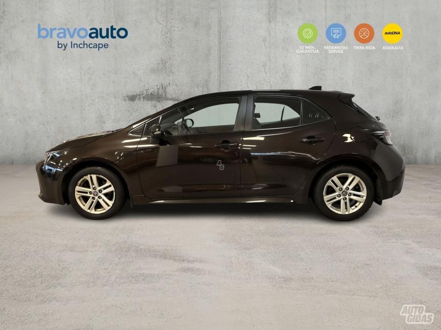 Brown Toyota Corolla 2019 in Vilnius, with an engine capacity of 1.20 L and mileage of 150 thousand km for 14991 €, photo 2 on AUTOMOTO.COM.LV