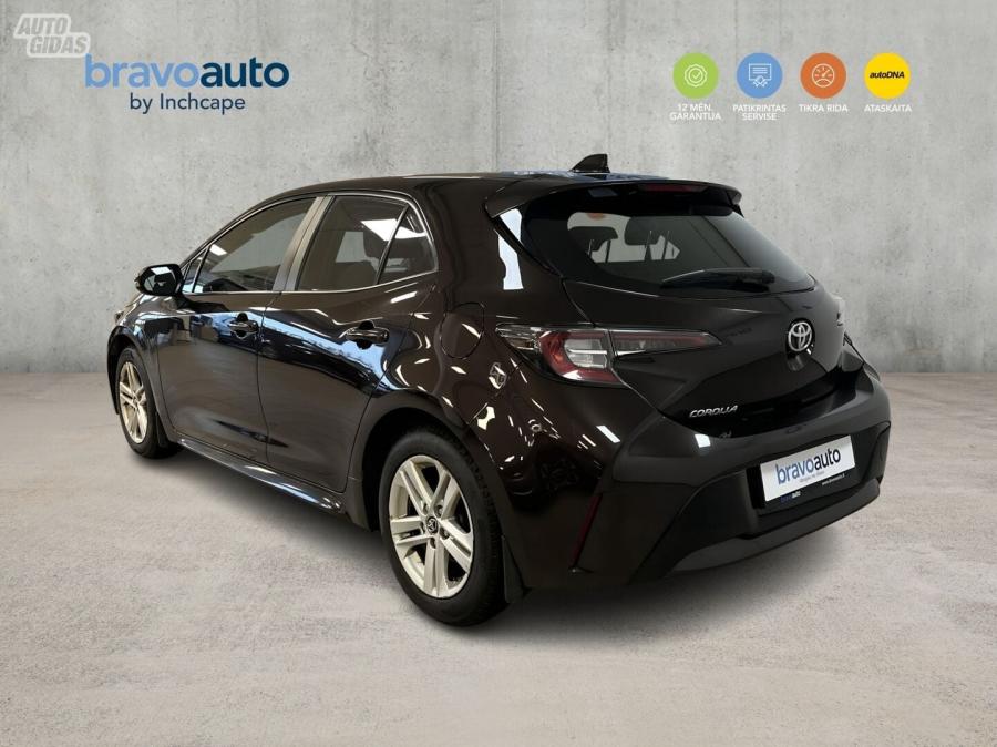 Brown Toyota Corolla 2019 in Vilnius, with an engine capacity of 1.20 L and mileage of 150 thousand km for 14991 €, photo 3 on AUTOMOTO.COM.LV