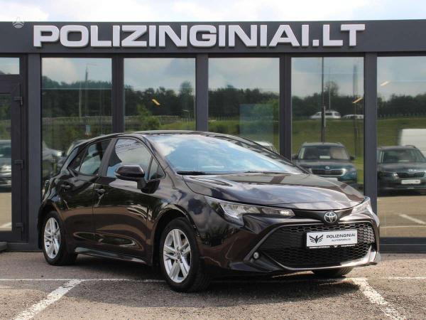Brown Toyota Corolla 2019 in Vilnius, with an engine capacity of 1.20 L and mileage of 150 thousand km for 14300 €, photo 2 on AUTOMOTO.COM.LV