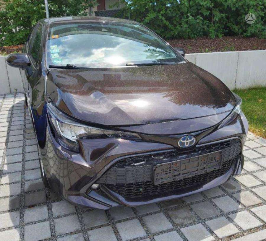Brūns Toyota Corolla 2019 Šauļi, ar dzinēja tilpumu 1.99 L un nobraukumu 125 tūkst. km par 13900 €, foto 1 vietnē AUTOMOTO.COM.LV