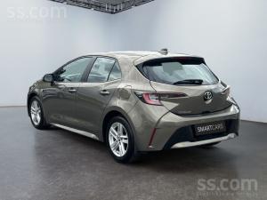 Brown Toyota Corolla 2019 in Riga, with an engine capacity of 1.20 L and mileage of 103 thousand km for 13180 €, photo 4 on AUTOMOTO.COM.LV