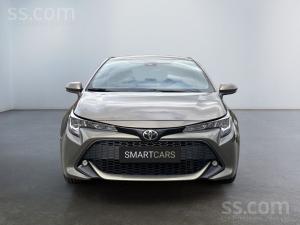 Brown Toyota Corolla 2019 in Riga, with an engine capacity of 1.20 L and mileage of 103 thousand km for 13180 €, photo 9 on AUTOMOTO.COM.LV