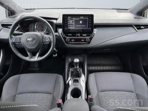 Brown Toyota Corolla 2019 in Riga, with an engine capacity of 1.20 L and mileage of 103 thousand km for 13180 €, photo 11 on AUTOMOTO.COM.LV