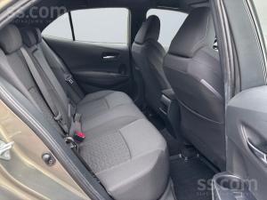 Brown Toyota Corolla 2019 in Riga, with an engine capacity of 1.20 L and mileage of 103 thousand km for 13180 €, photo 14 on AUTOMOTO.COM.LV