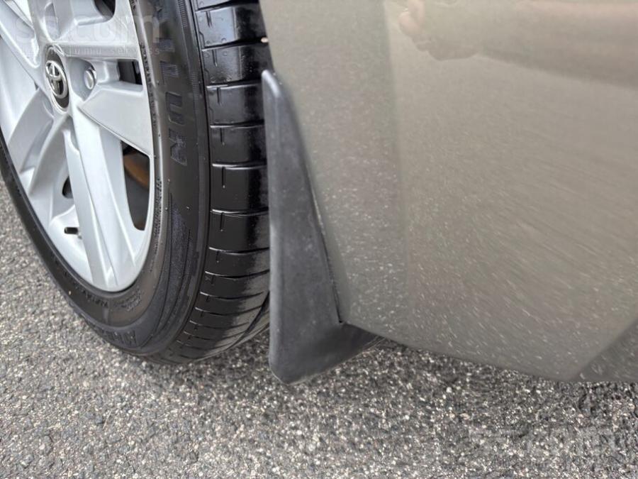 Brown Toyota Corolla 2019 in Riga, with an engine capacity of 1.20 L and mileage of 103 thousand km for 13180 €, photo 22 on AUTOMOTO.COM.LV