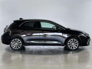 Brown Toyota Corolla 2019 in Vilnius, with an engine capacity of 1.80 L and mileage of 77 thousand km for 16900 €, photo 17 on AUTOMOTO.COM.LV
