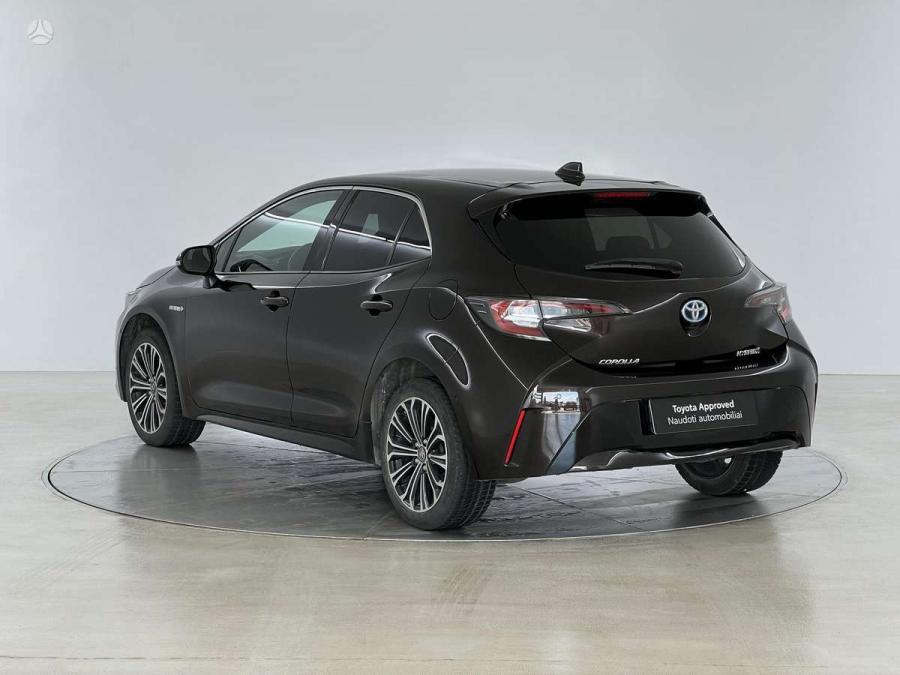 Brown Toyota Corolla 2019 in Vilnius, with an engine capacity of 1.80 L and mileage of 77 thousand km for 16900 €, photo 18 on AUTOMOTO.COM.LV
