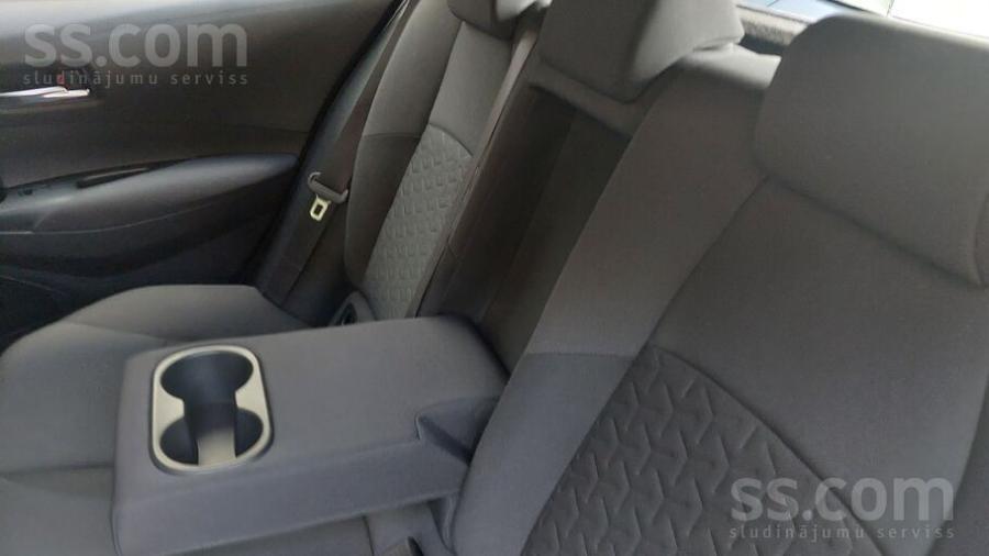 Brūns Toyota Corolla 2019 Rīga, ar dzinēja tilpumu 1.20 L un nobraukumu 90 tūkst. km par 13400 €, foto 8 vietnē AUTOMOTO.COM.LV