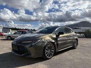 Brown Toyota Corolla 2019 in Radviliskis, with an engine capacity of 1.80 L and mileage of 123 thousand km for 12950 €, photo  on AUTOMOTO.COM.LV
