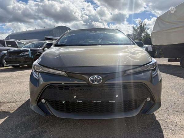 Toyota Corolla 2019 RadviliÅ”kis vietnÄ BrÅ«ns Toyota Corolla 2019 RadviliÅ”kis, ar dzinÄja tilpumu 1.80 L un nobraukumu 123 tÅ«kst. km par 12950 ā¬, foto 6 vietnÄ AUTOMOTO.COM.LV