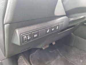 Brown Toyota Corolla 2019 in Alytus, with an engine capacity of 1.20 L and mileage of 150 thousand km for 9900 €, photo 18 on AUTOMOTO.COM.LV