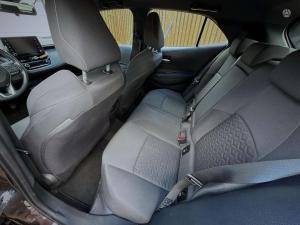 Brown Toyota Corolla 2020 in Vilnius, with an engine capacity of 1.20 L and mileage of 39 thousand km for 15799 €, photo 17 on AUTOMOTO.COM.LV