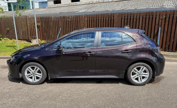 Brown Toyota Corolla 2020 in Vilnius, with an engine capacity of 1.20 L and mileage of 41 thousand km for 15700 €, photo 9 on AUTOMOTO.COM.LV