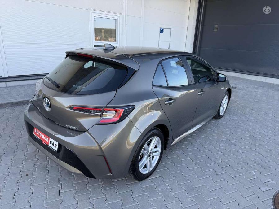 Brown Toyota Corolla 2021 in Vilnius, with an engine capacity of 1.80 L and mileage of 171 thousand km for 15950 €, photo 8 on AUTOMOTO.COM.LV