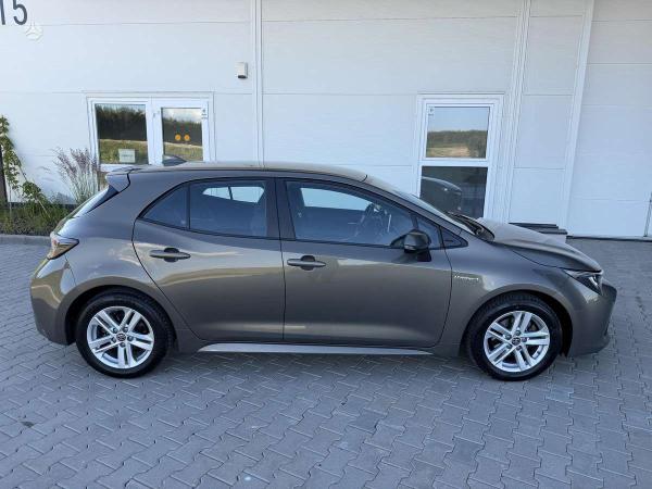 Brown Toyota Corolla 2021 in Vilnius, with an engine capacity of 1.80 L and mileage of 171 thousand km for 15950 €, photo 10 on AUTOMOTO.COM.LV