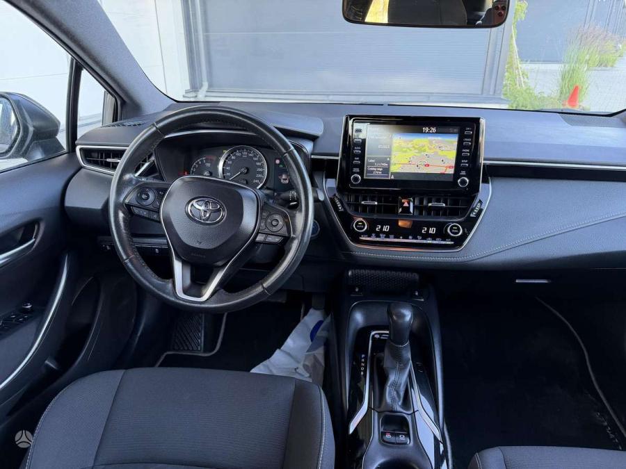 Brown Toyota Corolla 2021 in Vilnius, with an engine capacity of 1.80 L and mileage of 171 thousand km for 15950 €, photo 14 on AUTOMOTO.COM.LV