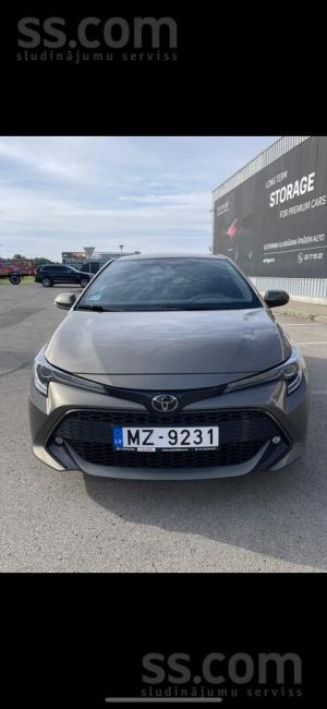 Brown Toyota Corolla 2021 in Riga, with an engine capacity of 1.20 L and mileage of 121 thousand km for 17000 €, photo 4 on AUTOMOTO.COM.LV