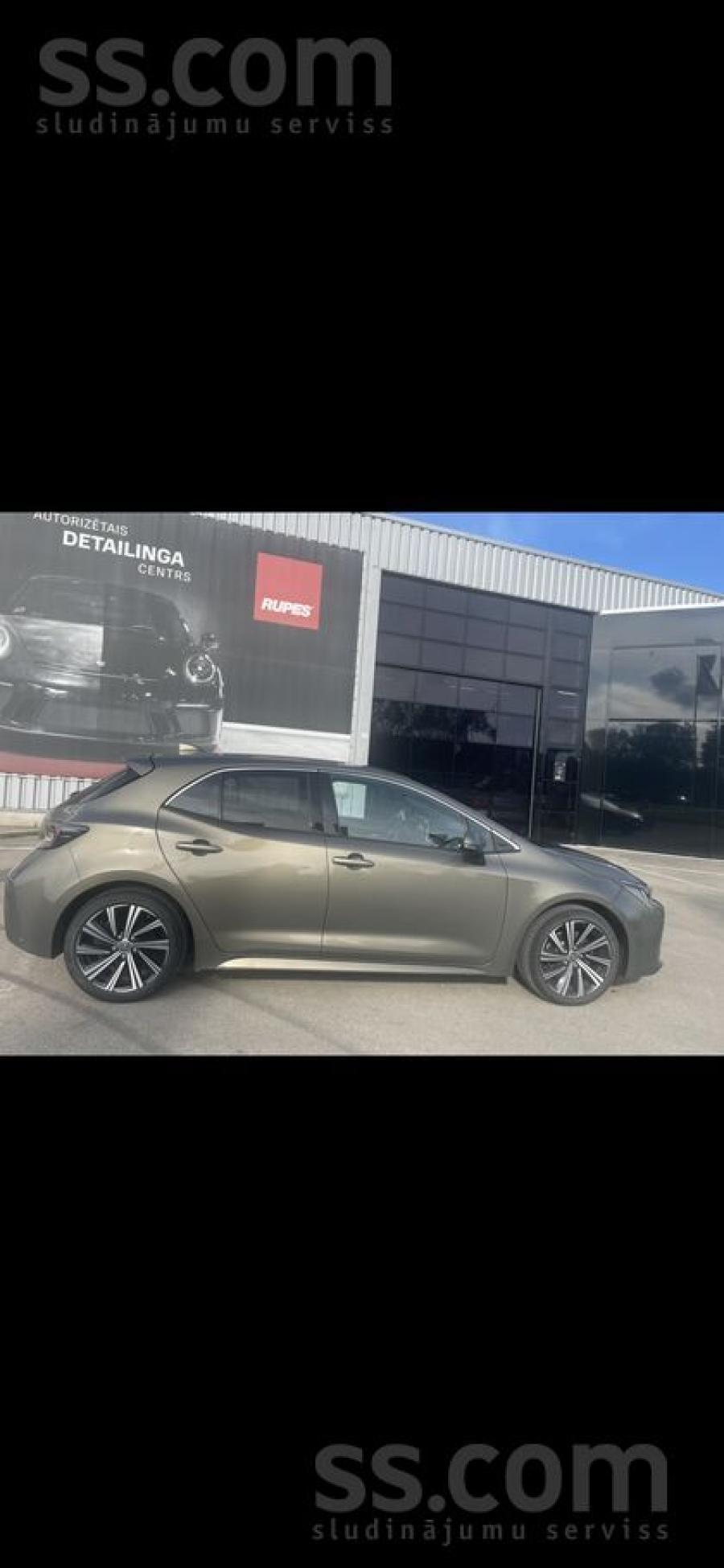 Brown Toyota Corolla 2021 in Riga, with an engine capacity of 1.20 L and mileage of 121 thousand km for 17000 €, photo 14 on AUTOMOTO.COM.LV