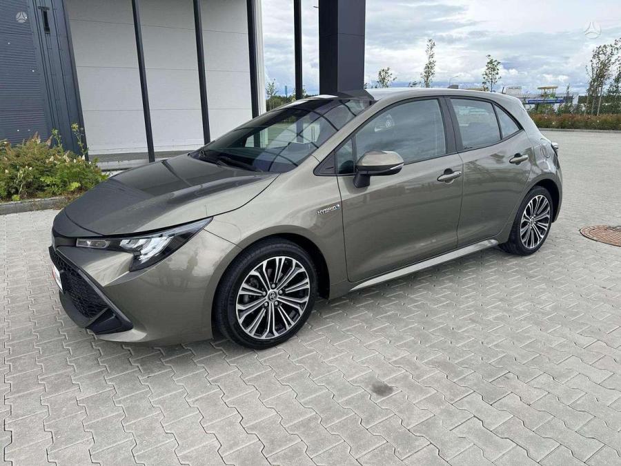 Brown Toyota Corolla 2021 in Vilnius, with an engine capacity of 1.80 L and mileage of 171 thousand km for 15950 €, photo 9 on AUTOMOTO.COM.LV