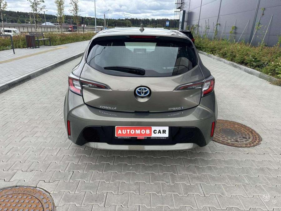 Brown Toyota Corolla 2021 in Vilnius, with an engine capacity of 1.80 L and mileage of 171 thousand km for 15950 €, photo 14 on AUTOMOTO.COM.LV