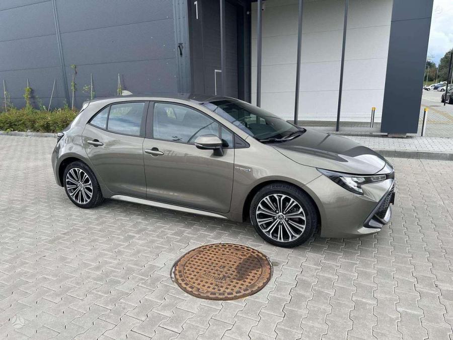 Brown Toyota Corolla 2021 in Vilnius, with an engine capacity of 1.80 L and mileage of 171 thousand km for 15950 €, photo 18 on AUTOMOTO.COM.LV