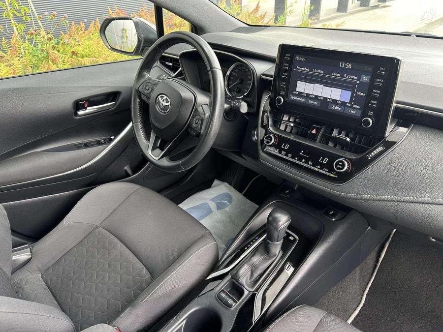 Brown Toyota Corolla 2021 in Vilnius, with an engine capacity of 1.80 L and mileage of 171 thousand km for 15950 €, photo 23 on AUTOMOTO.COM.LV