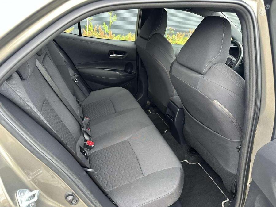 Brown Toyota Corolla 2021 in Vilnius, with an engine capacity of 1.80 L and mileage of 171 thousand km for 15950 €, photo 25 on AUTOMOTO.COM.LV