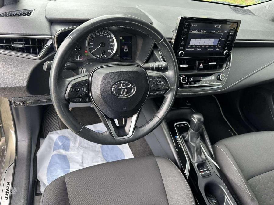 Brown Toyota Corolla 2021 in Vilnius, with an engine capacity of 1.80 L and mileage of 171 thousand km for 15950 €, photo 29 on AUTOMOTO.COM.LV