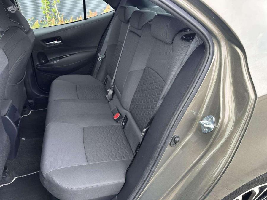 Brown Toyota Corolla 2021 in Vilnius, with an engine capacity of 1.80 L and mileage of 171 thousand km for 15950 €, photo 30 on AUTOMOTO.COM.LV
