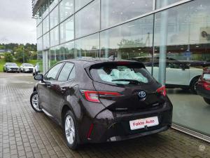 Brūns Toyota Corolla 2022 Viļņa, ar dzinēja tilpumu 1.80 L un nobraukumu 71 tūkst. km par 17000 €, foto 4 vietnē AUTOMOTO.COM.LV
